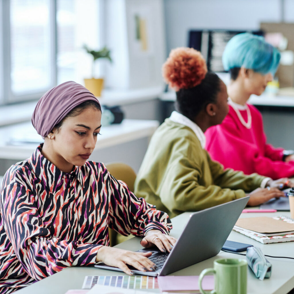 Customised Learning Management System | Synergy Learning